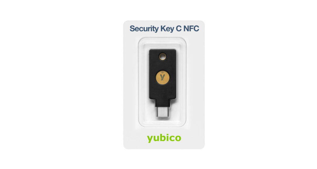 Security Key C NFC - Physical hardware key by Yubico